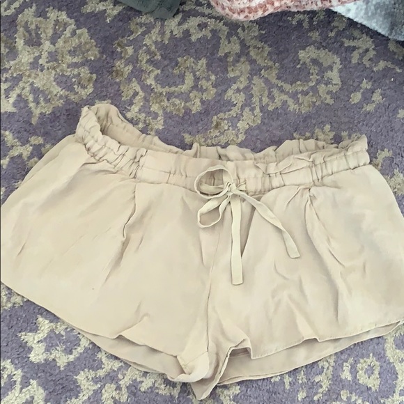 Aritzia | Shorts | Once Worn Wilfred Shorts From Aritzia In Beige ...